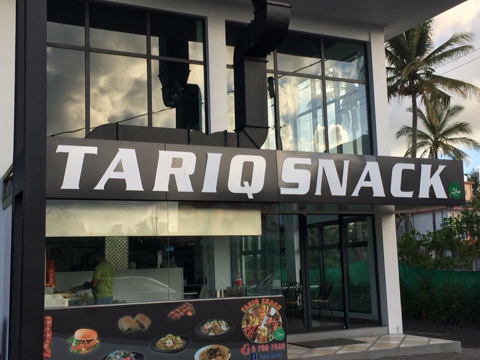 Restaurant Tariq Triolet - SUPERKILLER